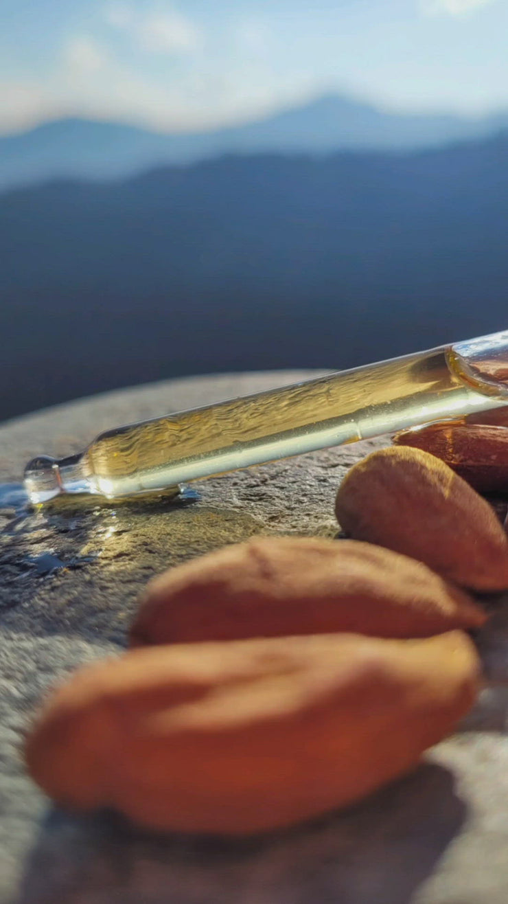 Kashmir Mamra Almond Oil | Geranium Orange – The Nature Mill